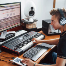 AI FREAK - AI FREAK(エーアイフリーク)では、最新のAIツール一覧や口コミ・レビューを掲載しています。AIツールの比較や ...